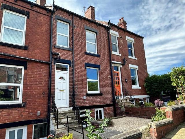 Lumley Terrace, Leeds 2 bed terraced house to rent £1,295 pcm £299 pw