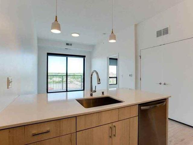Lumos Apartments Studio Apartment for Rent at 2826 Girard Ave S, Minneapolis, MN 55408 Uptown