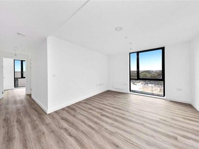 Lun, Calibra Court, Kimpton Road, Luton, LU2