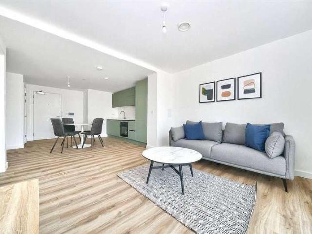Lun, Viva Court, Kimpton Road, Luton, LU2