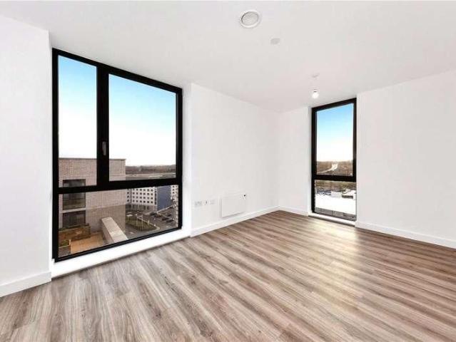 Lun, Viva Court, Kimpton Road, Luton, LU2