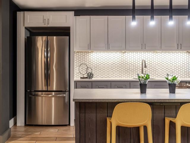 Luna on Pine Studio Apartment for Rent at 400 S 40th St, Philadelphia, PA 19104 Spruce Hill