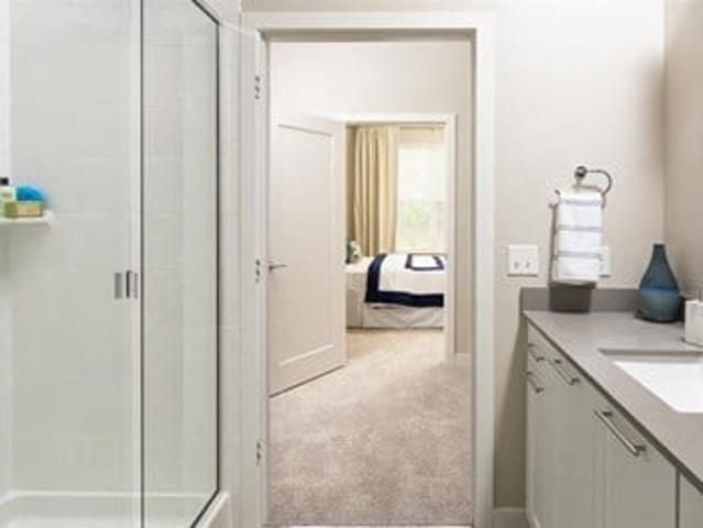 Luna at Lake Shadow C1 C *attached garage