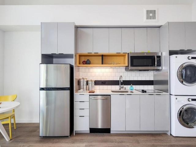 Luna Apartments Studio Apartment for Rent at 6921 Roosevelt Way Ne, Seattle, WA 98115 Roosevelt