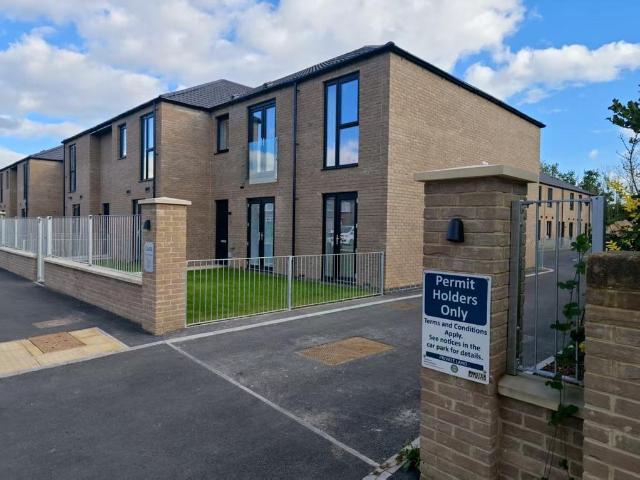 Luna, York, YO31 2 bed flat to rent £1,600 pcm £369 pw