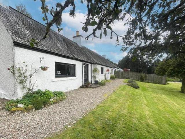 Lundie View, Aberchalder, 6 Bedroom Detached