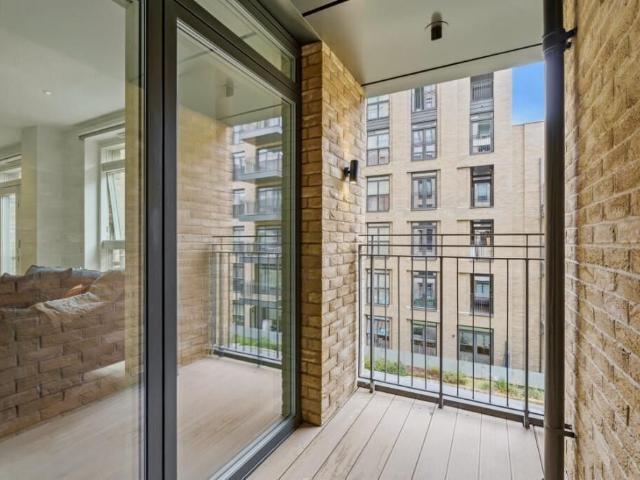Lundy Close, Colindale Gardens NW9, 1 bed flat to rent, £2,000 pcm | PrimeLocation