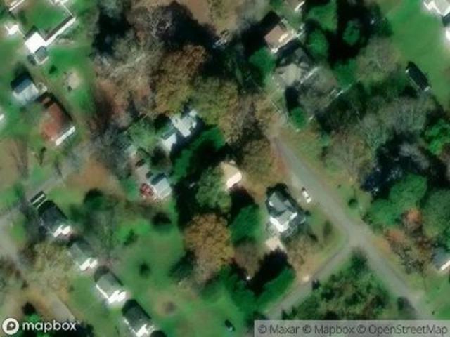 Lunenburg Ave