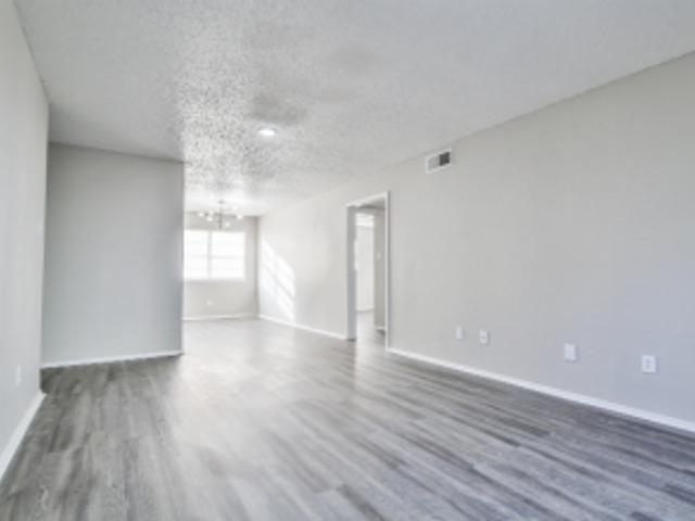 Lubbock Heights 2 Bedroom Apartment for Rent at 5401 50th St, Lubbock, TX 79414