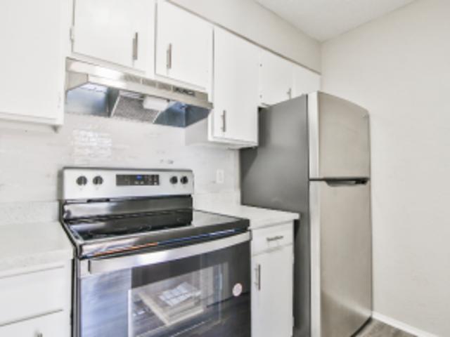 Lubbock Heights 2 Bedroom Apartment for Rent at 5401 50th St, Lubbock, TX 79414