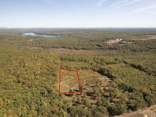 Lucys Dr, Poland, ME 04274