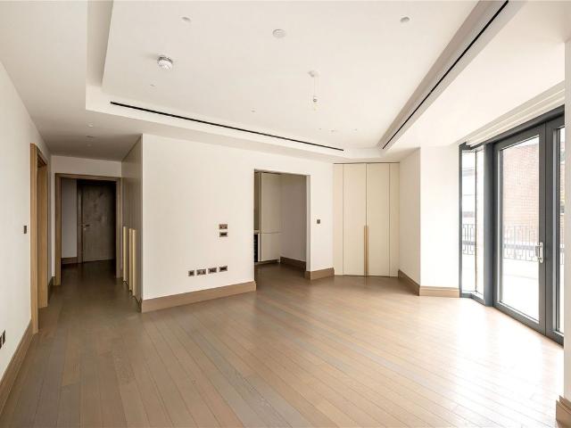 Lucan Place, Chelsea, London SW3, 2 bed flat to rent, £14,517 pcm | PrimeLocation
