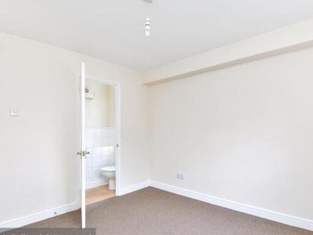 Lucas Gardens, East Finchley, 2 Bedroom Property