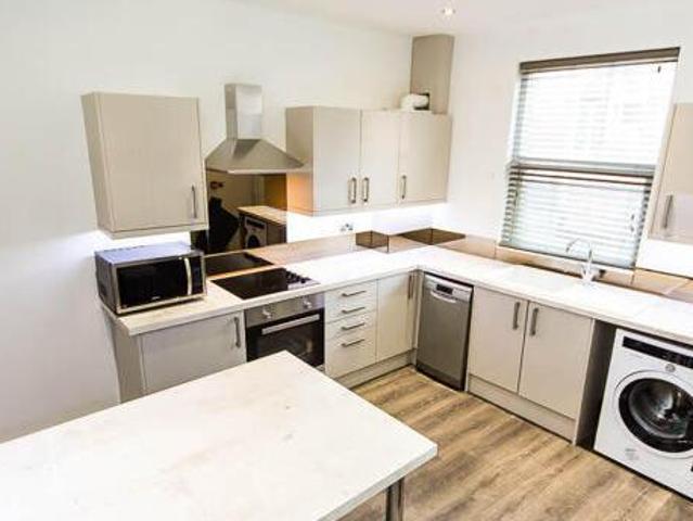 Lucas Street, Woodhouse, 6 Bedroom Terraced