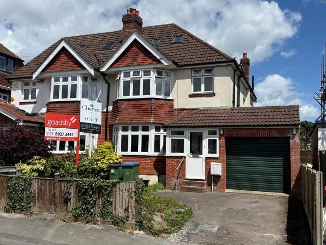 Luccombe Road, Southampton SO15 4 bed semi detached house to rent £2,300 pcm £531 pw