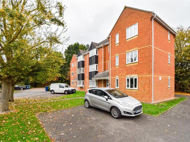 Lucerne Close, Cambridge, CB1 Studio to rent £1,150 pcm £265 pw
