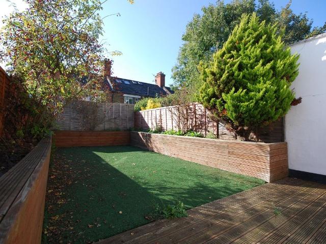Lucien Road, Tooting Bec SW17, 2 bed flat to rent, £2,200 pcm | PrimeLocation