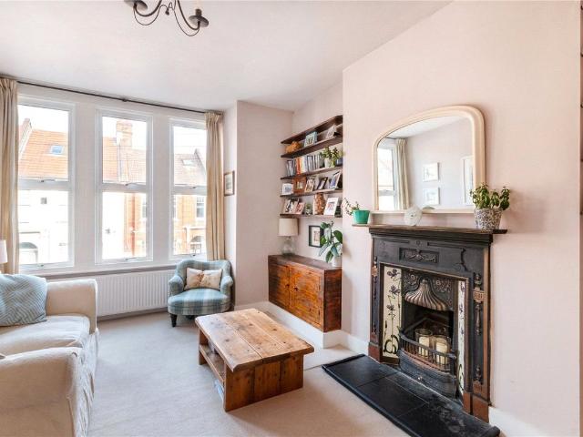 Lucien Road, London SW17, 2 bed flat to rent, £2,100 pcm | PrimeLocation