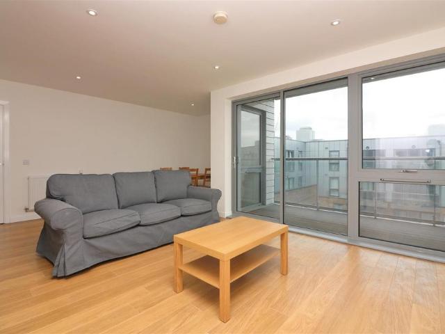 Lucienne Court, 72 Lindfield Street. 2 bed apartment to rent £2,300 pcm £531 pw