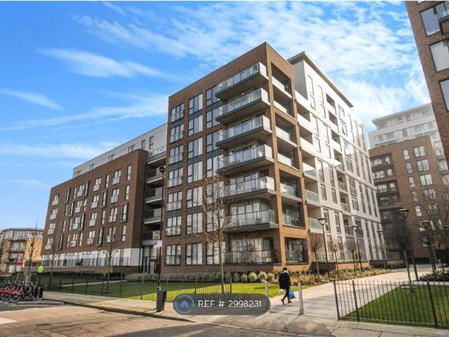 Lucienne Court, London E14, 2 bed flat to rent, £2,600 pcm | PrimeLocation