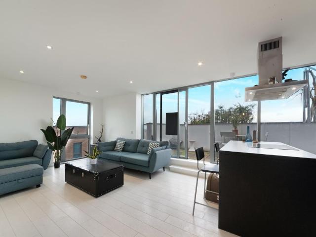 Lucienne Court, New Festival Quarter, London E14, 3 bed flat to rent, £3,467 pcm | PrimeLocation