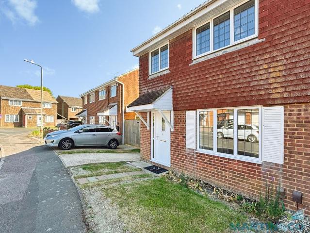 Luckhurst Road, Willesborough TN24, 3 bed semi detached house to rent, £1,525 pcm | PrimeLocation