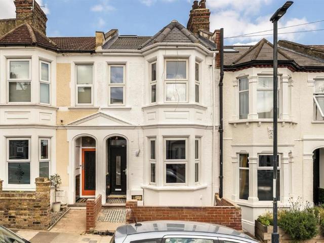 Lucknow Street, London SE18 4 bed house to rent £2,750 pcm £635 pw