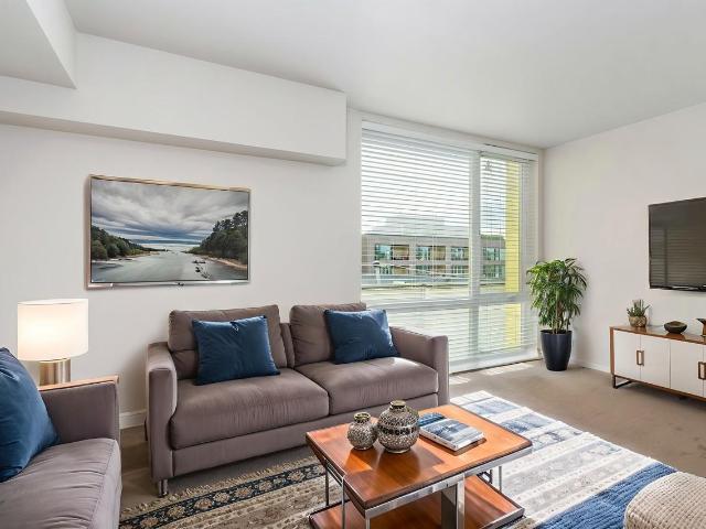 Ludwig Apartments 1 Bedroom Apartment for Rent at 1711 12th Ave, Seattle, WA 98122 Broadway