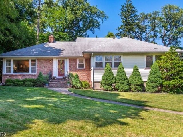 Luddington Rd, West Orange, Home For Sale