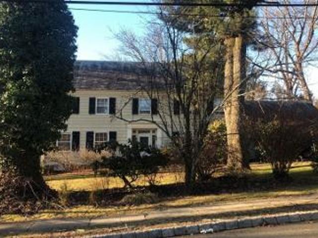 Luddington Rd