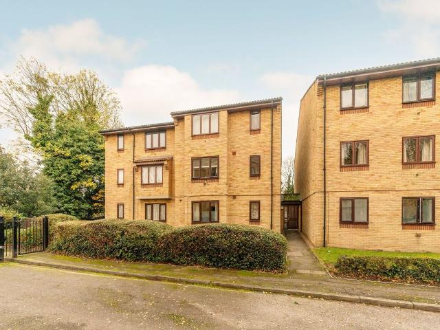 Ludford Close, Croydon CR0, 1 bed flat to rent, £1,350 pcm | PrimeLocation