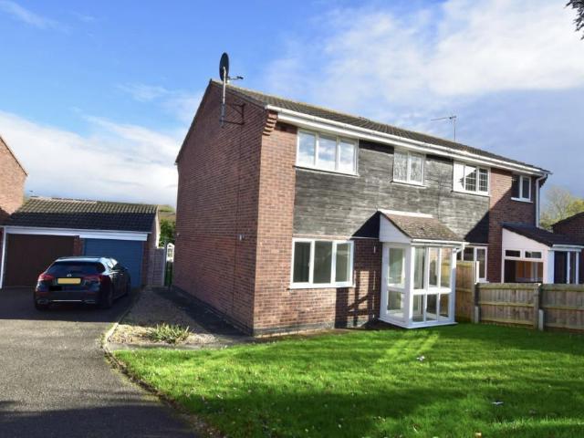 Ludlow Close, Oadby LE2, 3 bed semi detached house to rent, £1,400 pcm | PrimeLocation