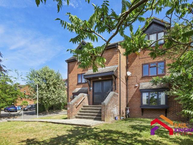 Ludlow Mews, Loudwater HP11, Studio to rent, £975 pcm | PrimeLocation