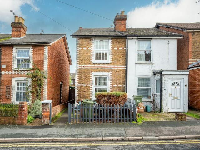 Ludlow Road, Guildford, GU2 3 bed semi detached house to rent £2,400 pcm £554 pw
