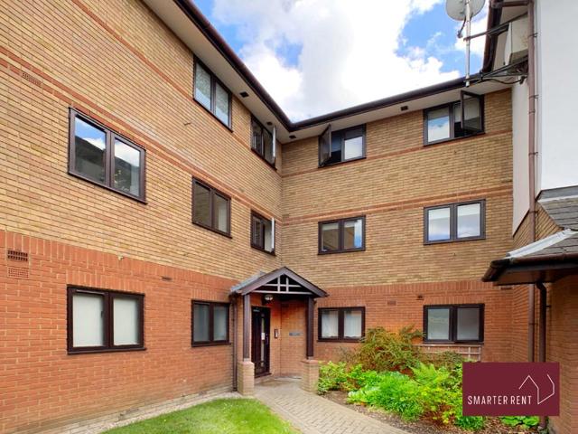 Ludlow Road, Maidenhead SL6 2 bed apartment to rent £2,940 pcm £678 pw