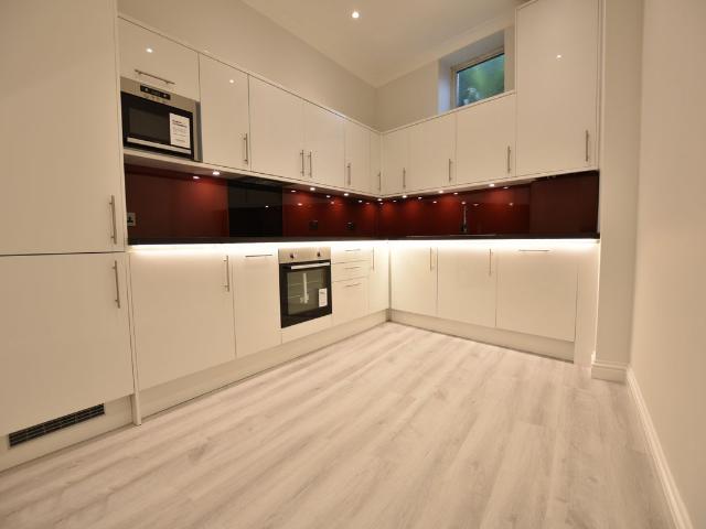 Lugard Road, Peckham SE15, 2 bed flat to rent, £2,000 pcm | PrimeLocation