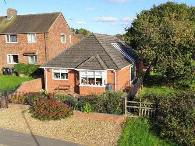 Luke Lane, Brailsford, 2 Bedroom Detached
