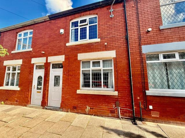 Lulworth Avenue, Ashton On Ribble, Preston PR2, 2 bed terraced house to rent, £795 pcm | PrimeLocation