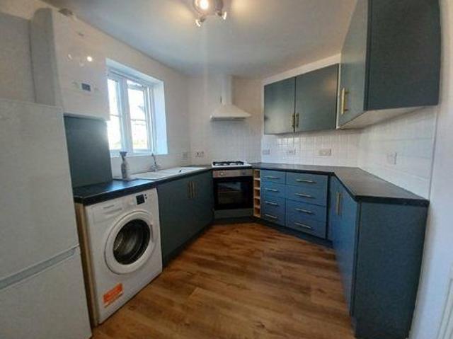 Lupin Lane, Carterton, Oxfordshire, OX18