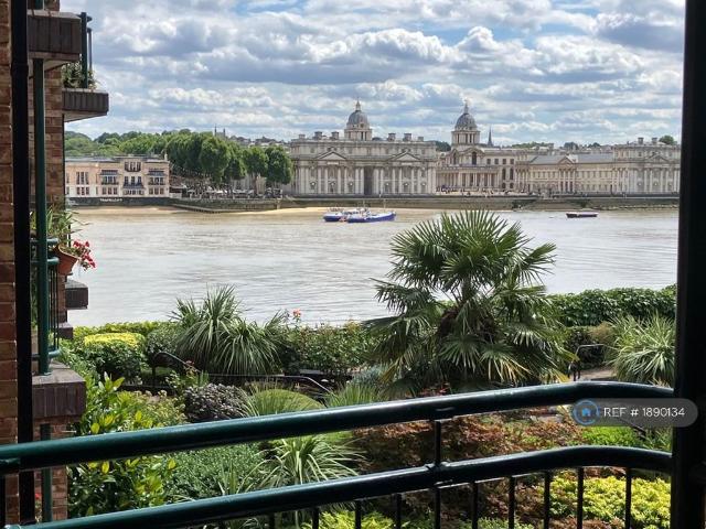 Luralda Wharf, London, E14 3 bed flat to rent £2,850 pcm £658 pw