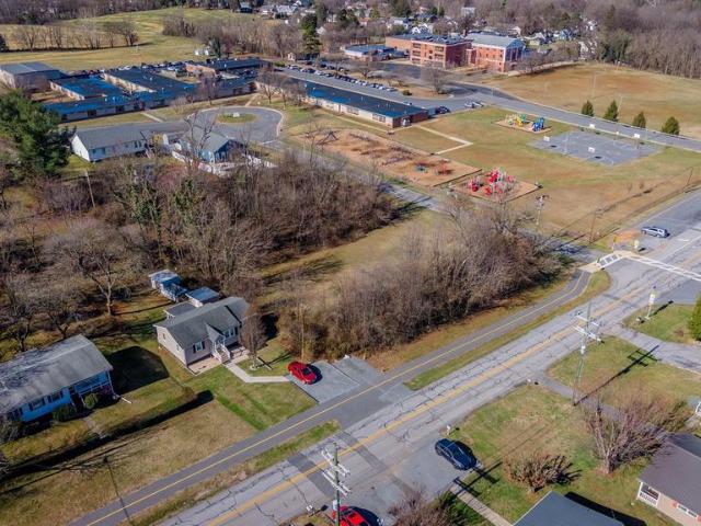 Luray ave