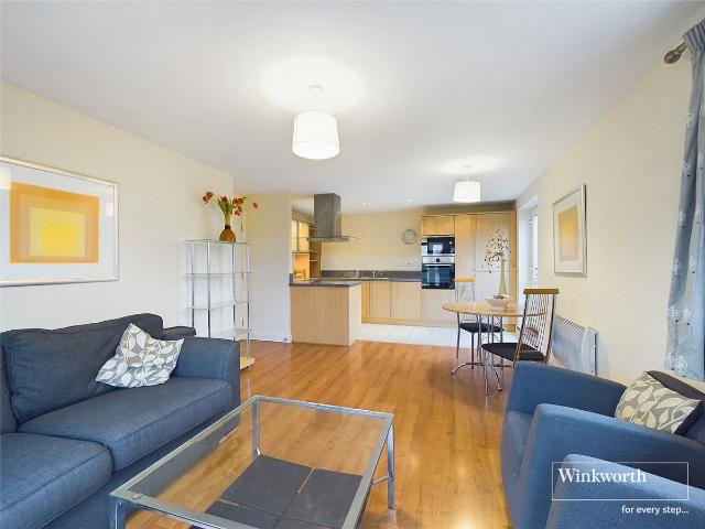 Luscinia View, Napier Road, Reading, Berkshire RG1, 2 bed flat to rent, £1,650 pcm | PrimeLocation