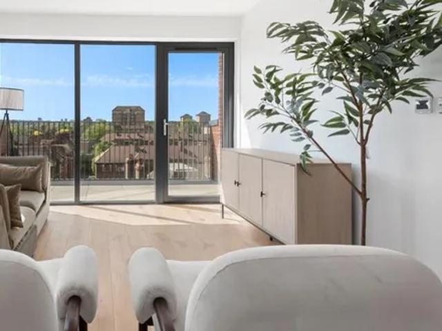 Luscombe Way, London, SW8 2SZ, United Kingdom | 2 bed apartment for rent #167246257 | Rentberry