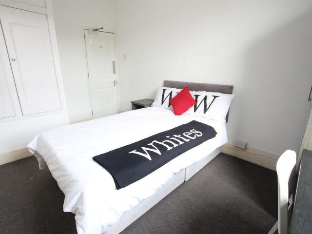 Lutterworth Road, Abington NN1, Room to rent, £625 pcm | PrimeLocation