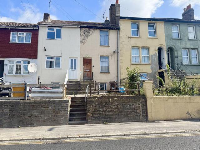 Luton Road, Chatham ME4, 3 bed terraced house to rent, £1,250 pcm | PrimeLocation