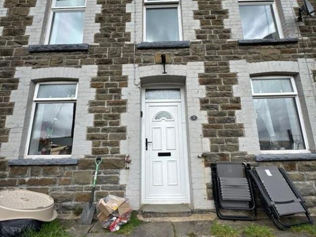 Luton Street, Blaenllechau CF43, 2 bed terraced house to rent, £715 pcm | PrimeLocation