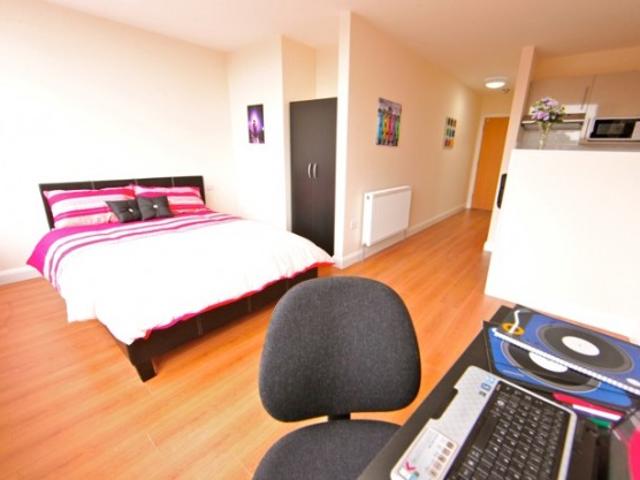 Lutons Luxury Self Contained Apartments Pads for Students