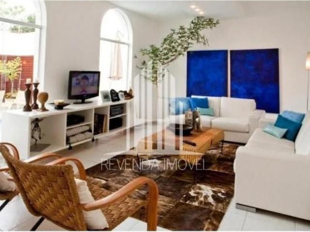 Luxuosa mansão à venda no Morumbi, São Paulo SP, com 4 quartos, 4 suítes, 6 banheiros, 6 vagas e 497