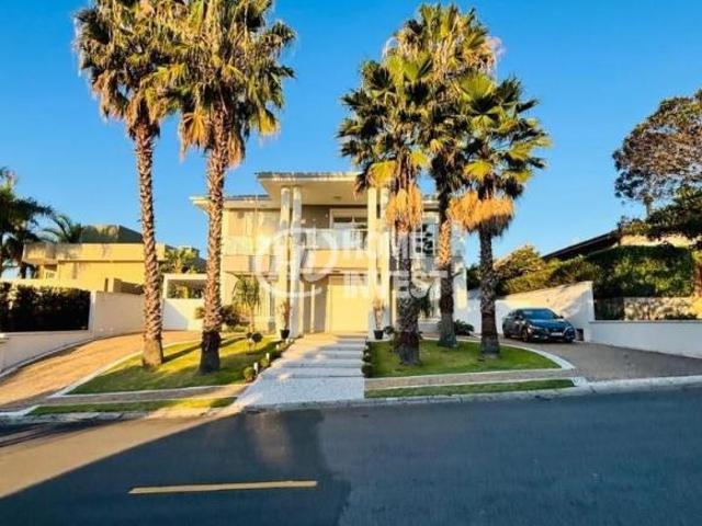 Luxuosa mansão de 4 quartos e 4 suítes à venda em condomínio exclusivo de Jundiaí SP, bairro Quinta