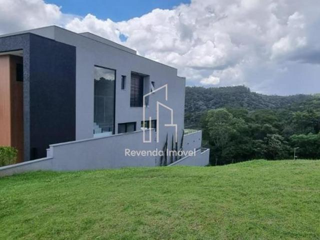 Luxuosa mansão de 4 suítes à venda em Tamboré, Santana de Parnaíba SP: 470m² de